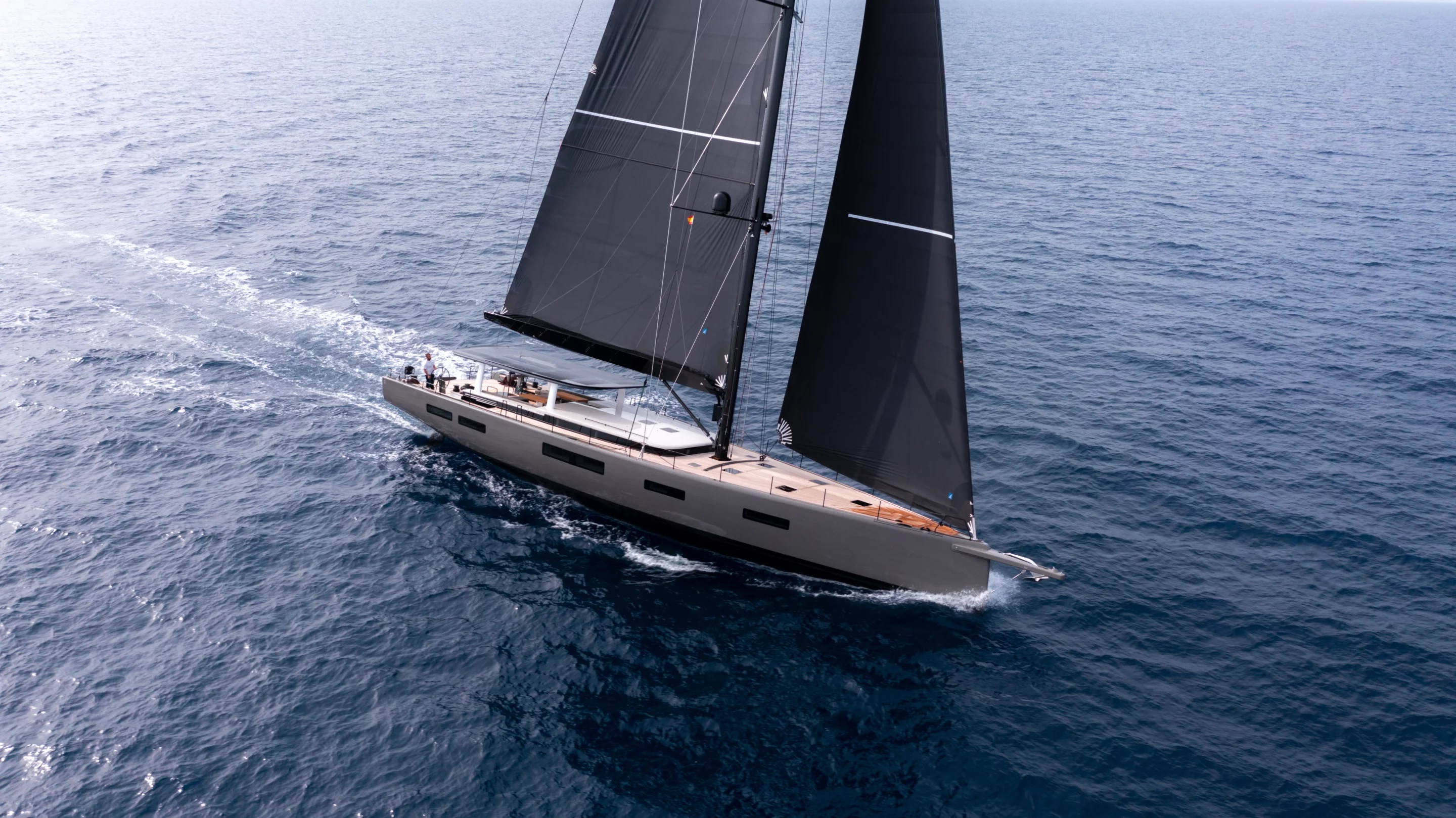 Yacht BELLA, YYachts | CHARTERWORLD Luxury Superyacht Charters